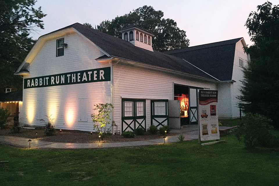 This Ohio Barn Theater Preserves a Long-Running Tradition